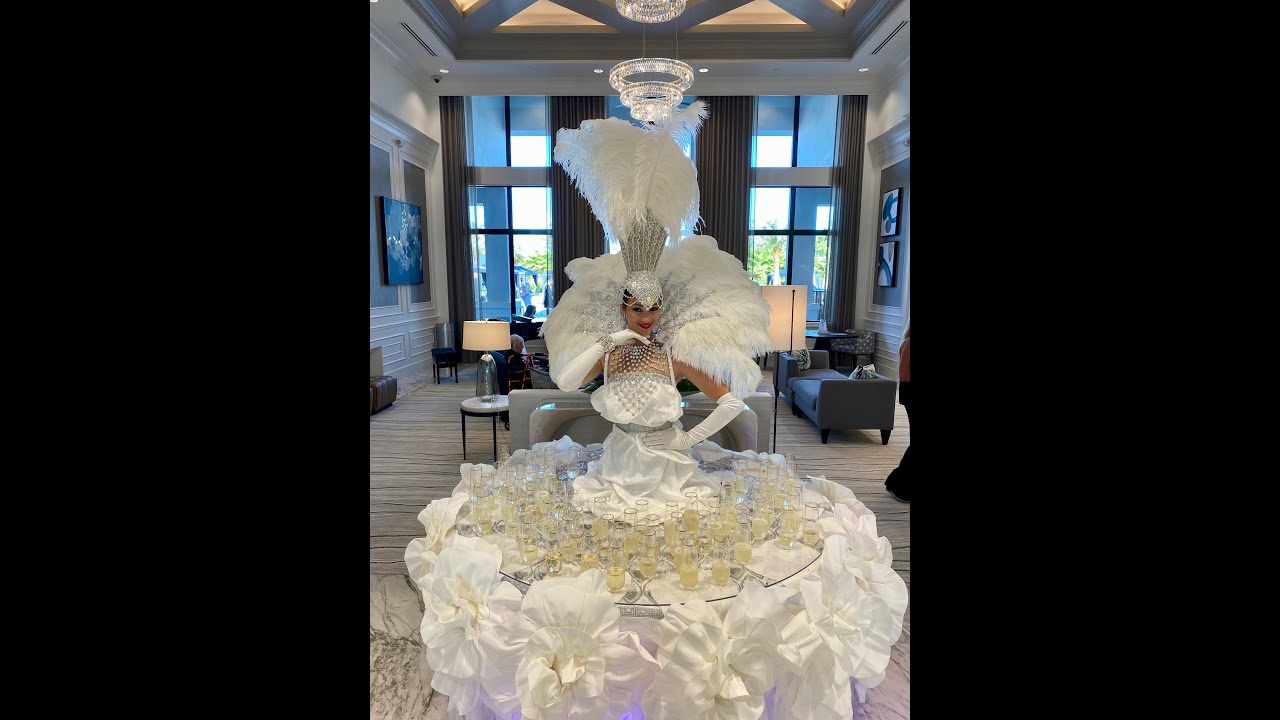 Strolling Tables by Live Tables Entertainment - YouTube