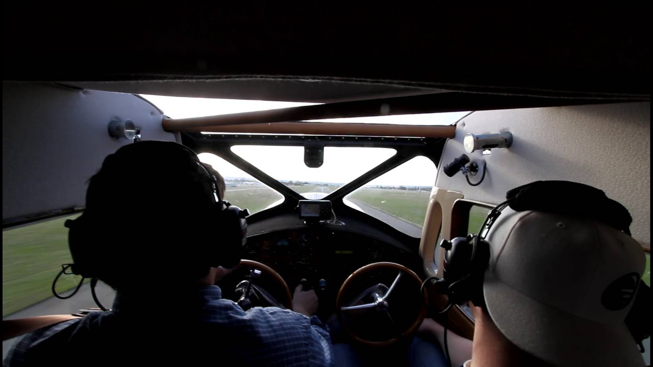 Waco landing, Felts Field, Spokane - YouTube