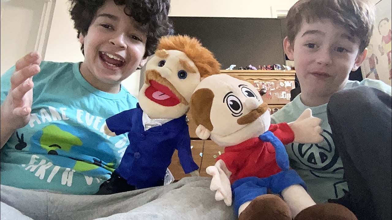Mini Mr goodman puppet review - YouTube