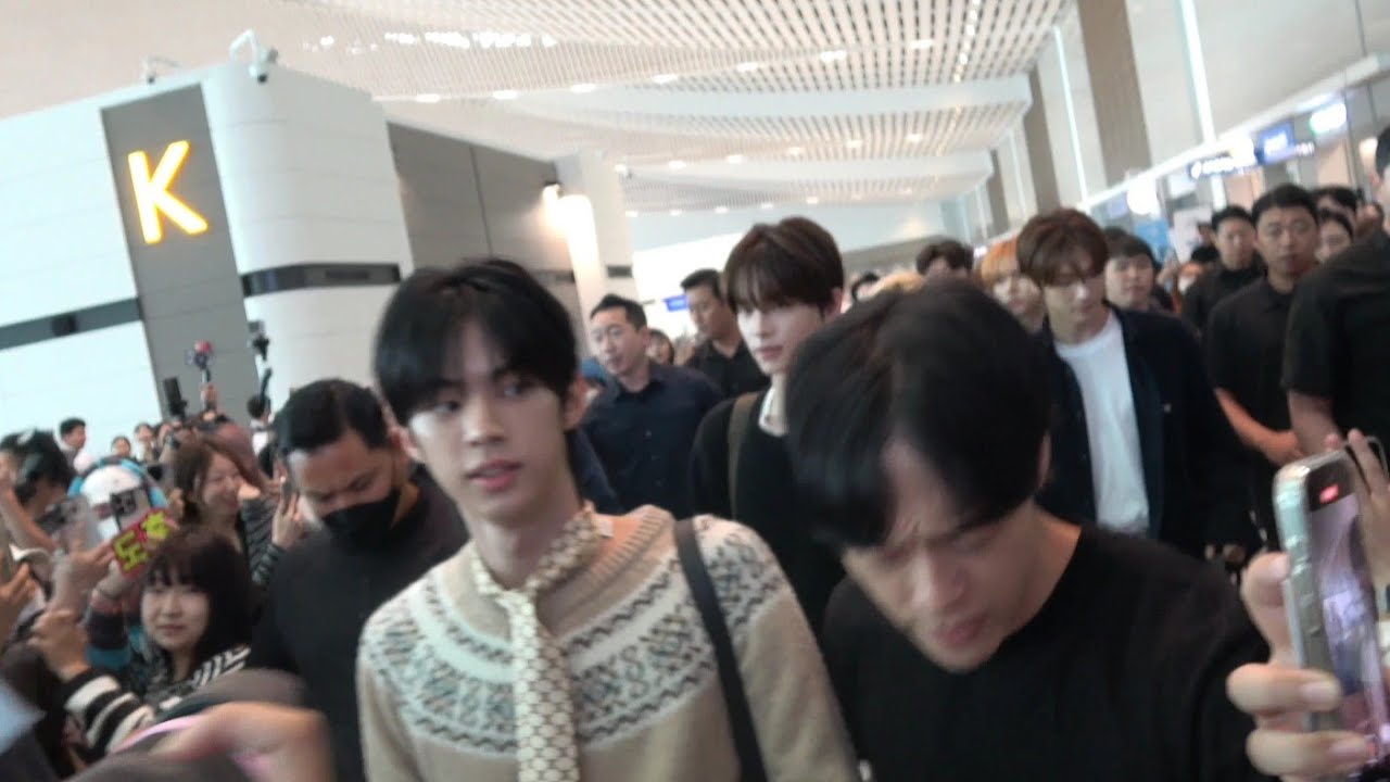 Tws inside the Airport Terminal 251003 - YouTube