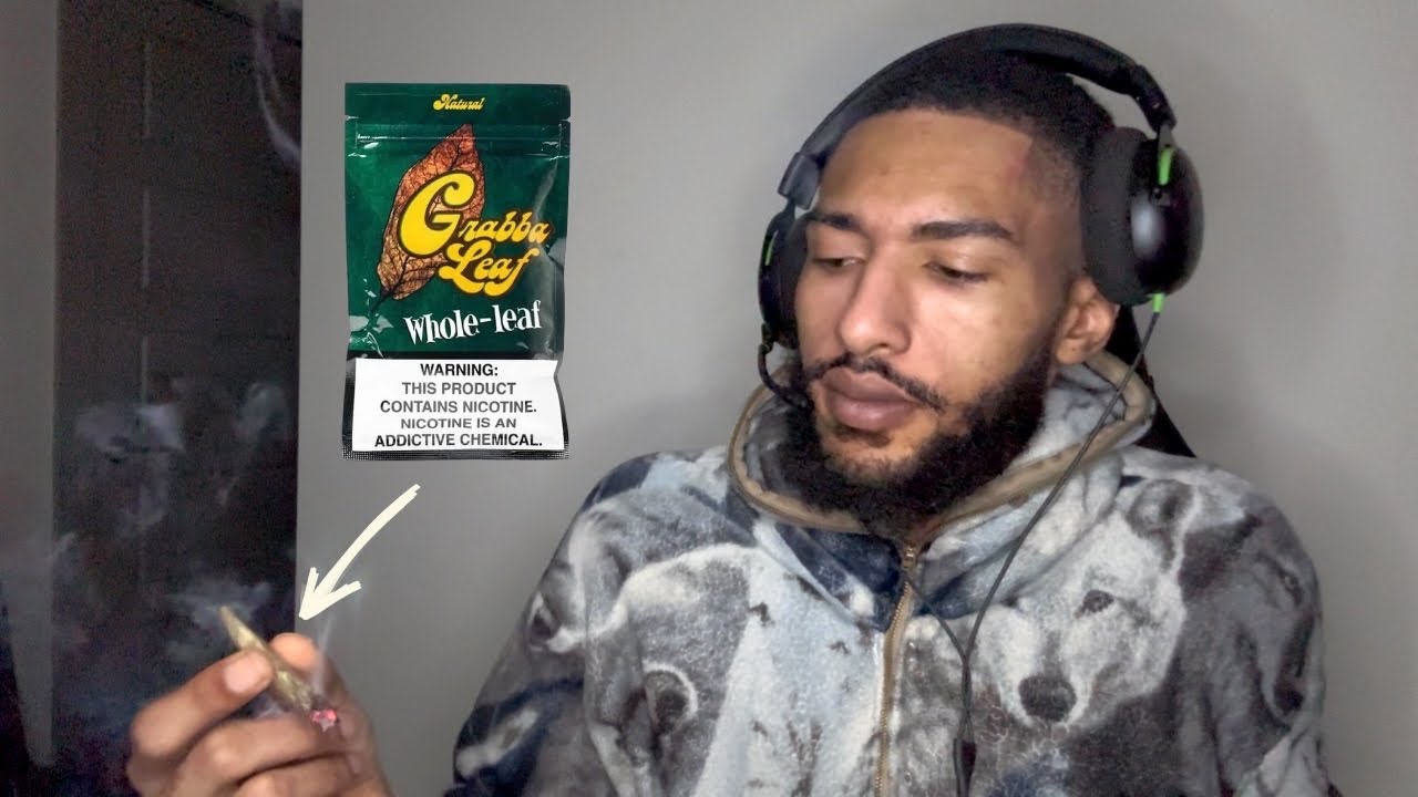 HOW TO ROLL A JOINT/SPLIFF (EASY) - YouTube