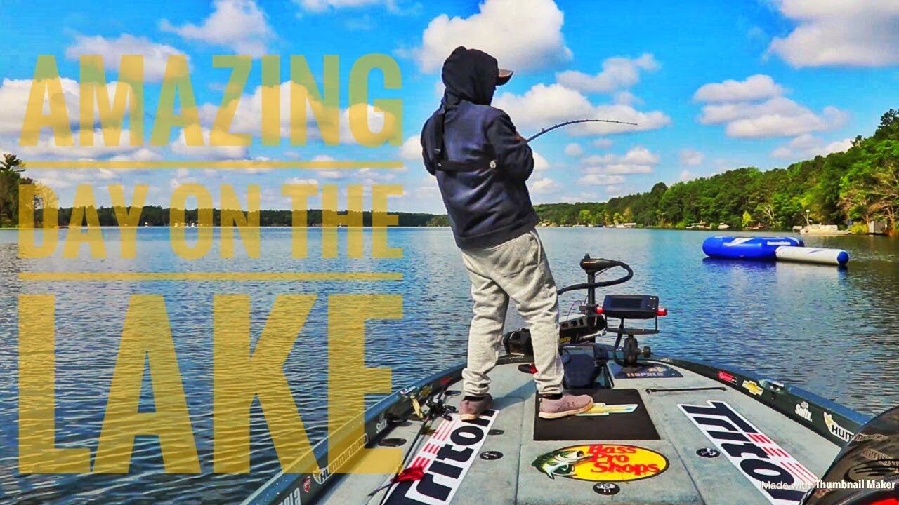 skipping docks with a baitcaster... - YouTube