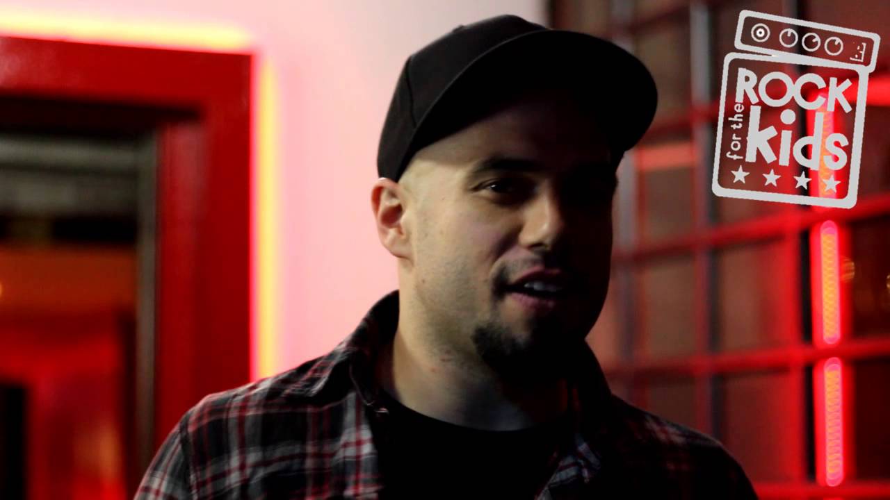 Mark Rizzo También es Rock For The Kids. - YouTube