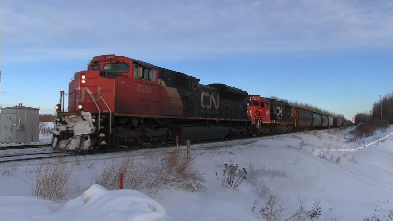 CN Train Spotting HD: SD60! | CN 8908 5432 & DPU 2295 Leads 411 ...