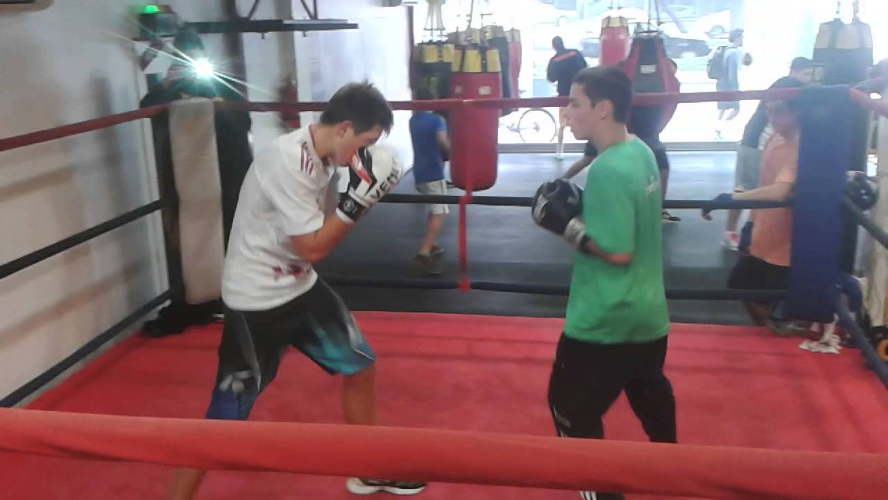 Funny BoXinG - Lucas The Gladiator - Round 5 - YouTube