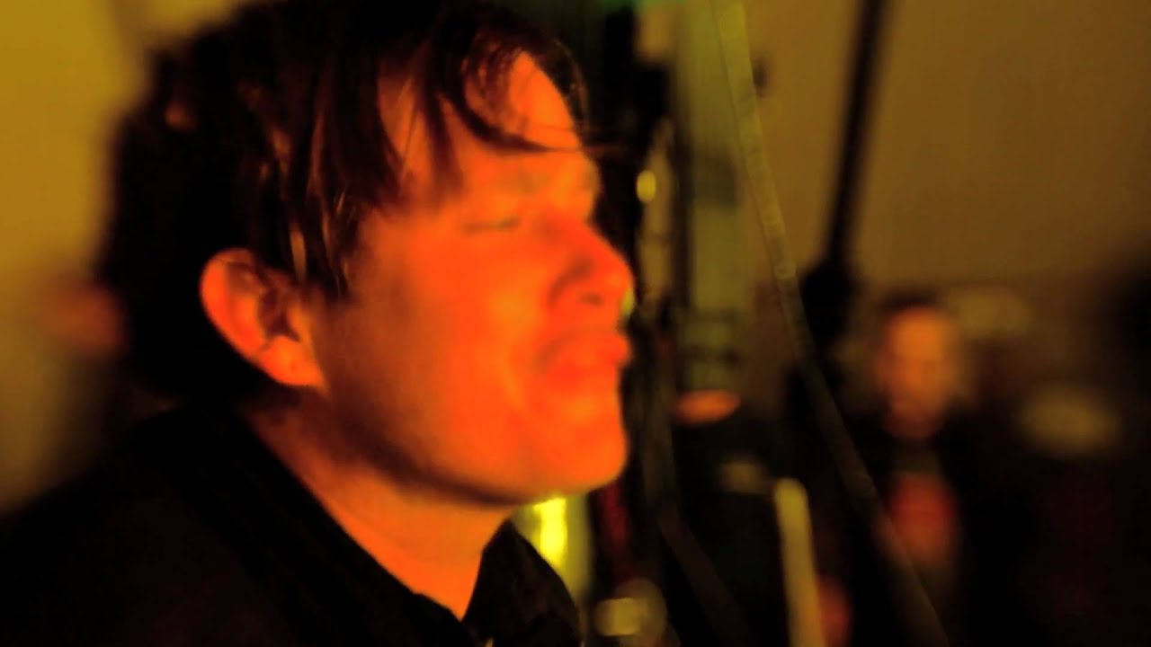 MACBETH "The Brighton" worn by Tom Delonge - YouTube