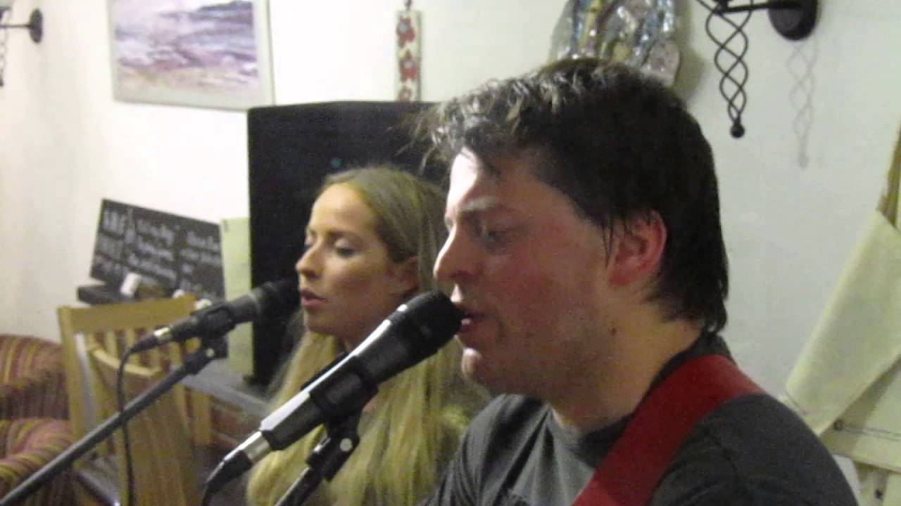 Ben Povey and Bethan Andrews at The White Swan, Gilling West. - YouTube
