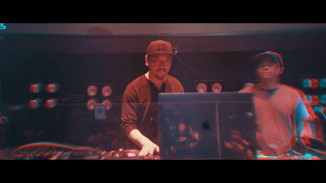 〔CE Studio作品〕DJ Simon 在18TC刷起來！ DJ Simon 18TC Performance - YouTube