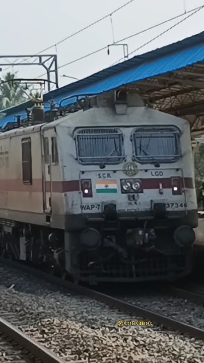 12023 Howrah Patna JAN SHATABDI SF EXPRESS #shorts - YouTube