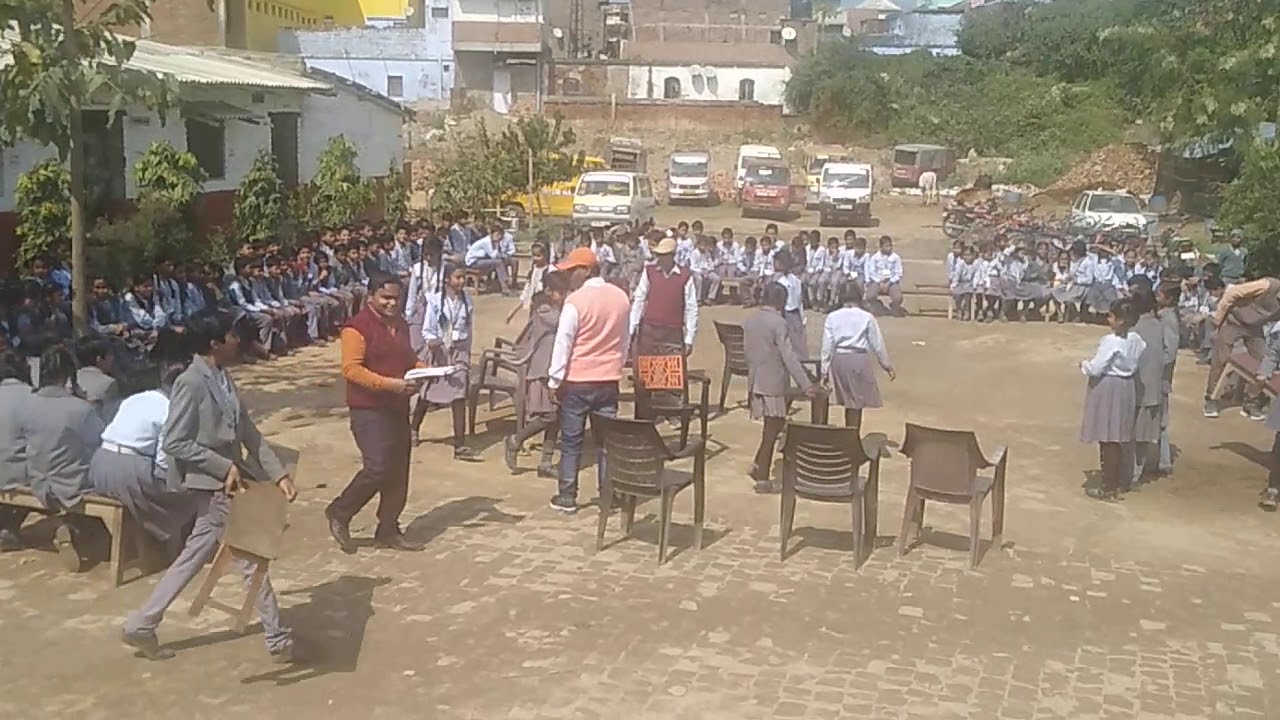 Musical chair race by Class four girls - YouTube