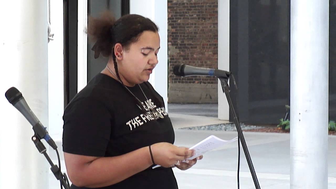 Art Beat, Poetry Reading, Ivy Tech, South Bend, Indiana - YouTube
