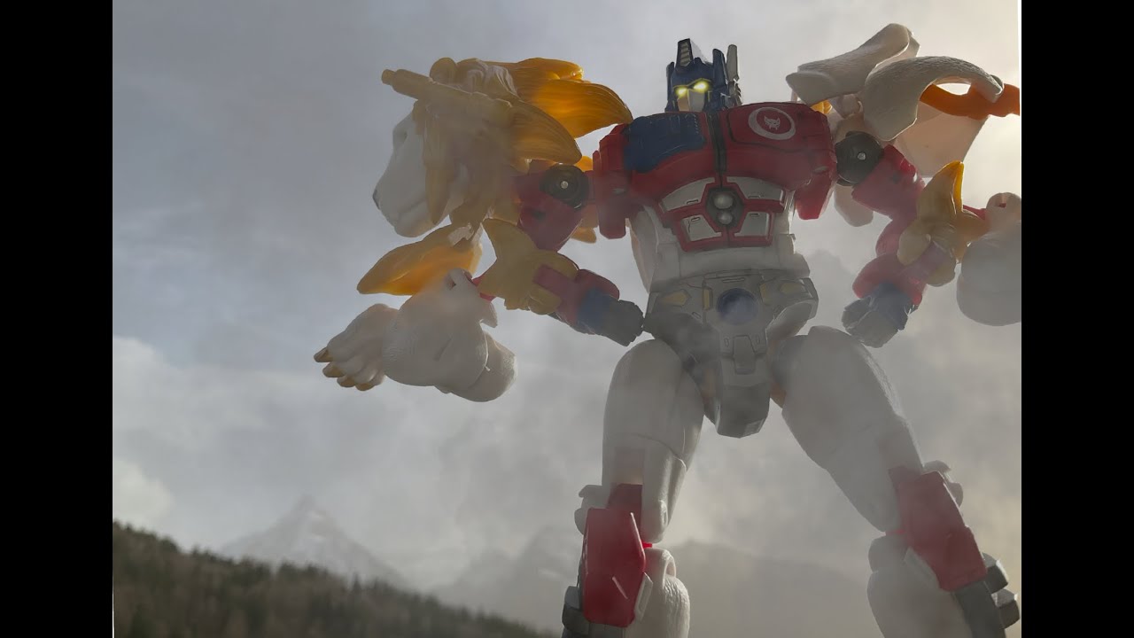 Transformers Stop Motion: Lio Convoy beats up the Predacons! - YouTube