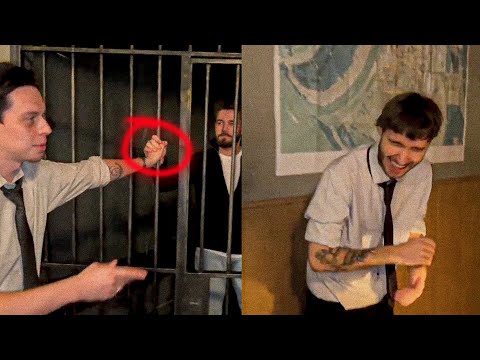 КУЕРТОВ ВЗЯЛ ЗА РУКУ ФРАМЕ ТАМЕРА ?