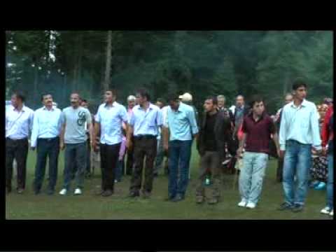 Umut Ayvaz Göllü Alan Yayla Senligi 2009 (AgasarVizyon) Kemence Horon