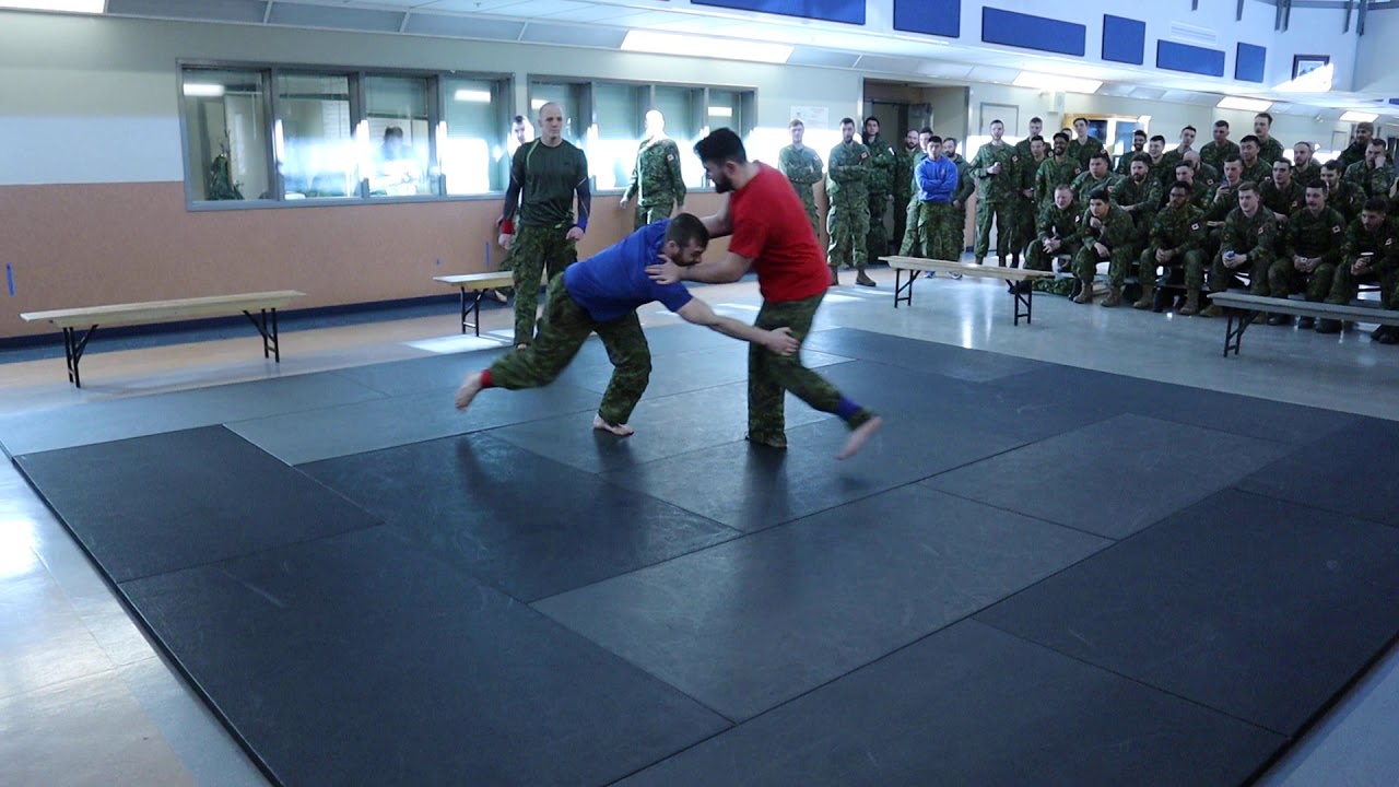 Donnybrook Rumble 2020 Match 1: Hoffort VS Lloyd - YouTube