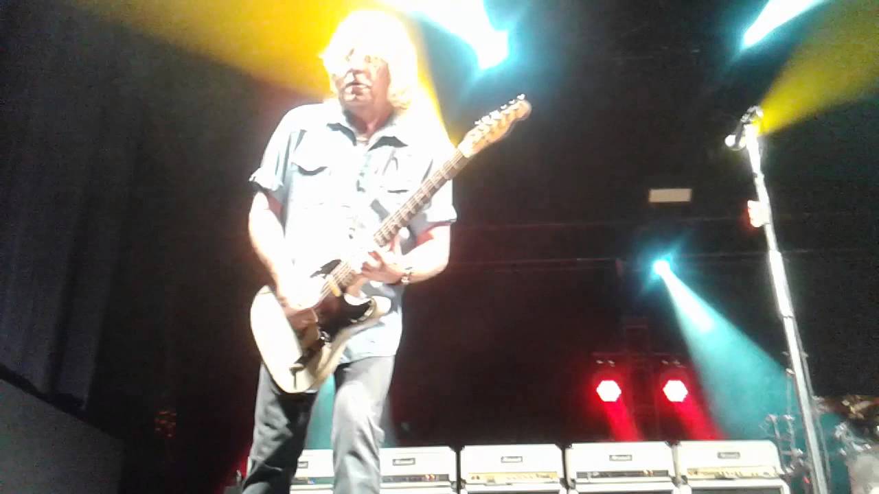 Status Quo - Caroline and Paper Plane 26/4-14 - YouTube