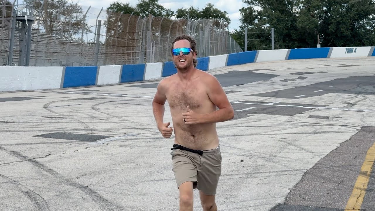 Cleet Attempts a 6 Minute Mile - YouTube