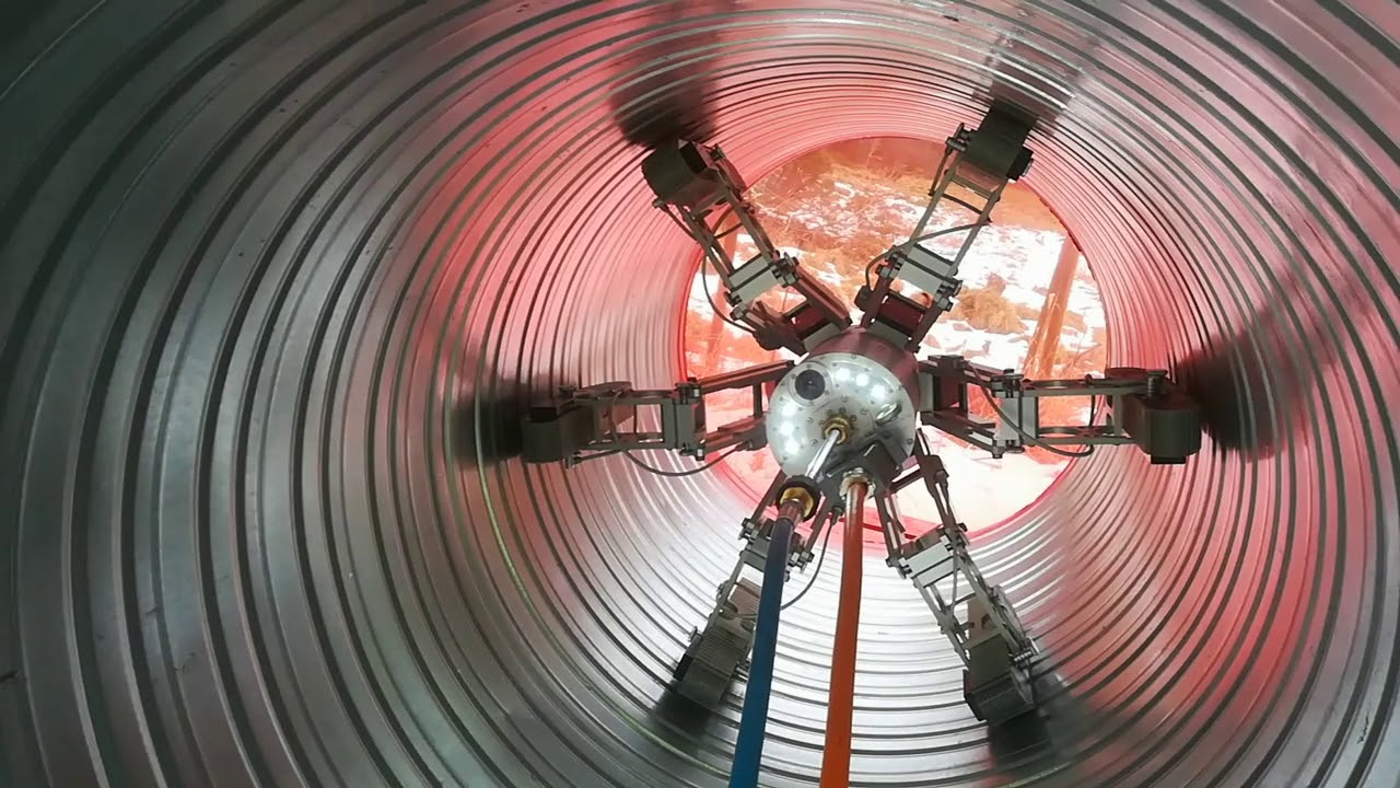Painting inside pipelines - YouTube