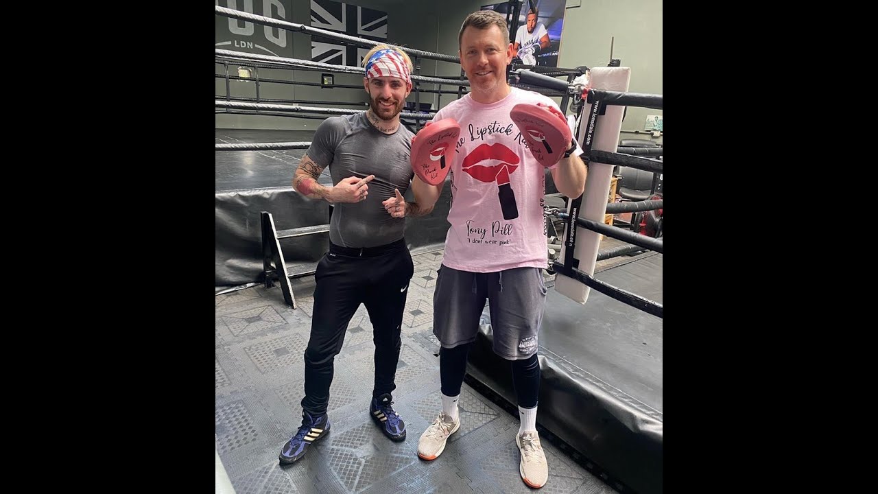 A DAY IN THE LIFE OF A PROFESSIONAL BOXER JACK HUGHES - YouTube