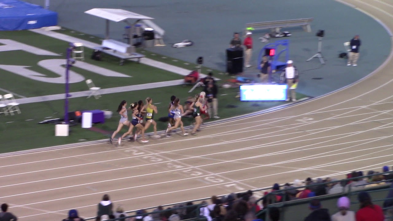 2019 West Regional 800m First Round Taylor Arco and Mallory King - YouTube