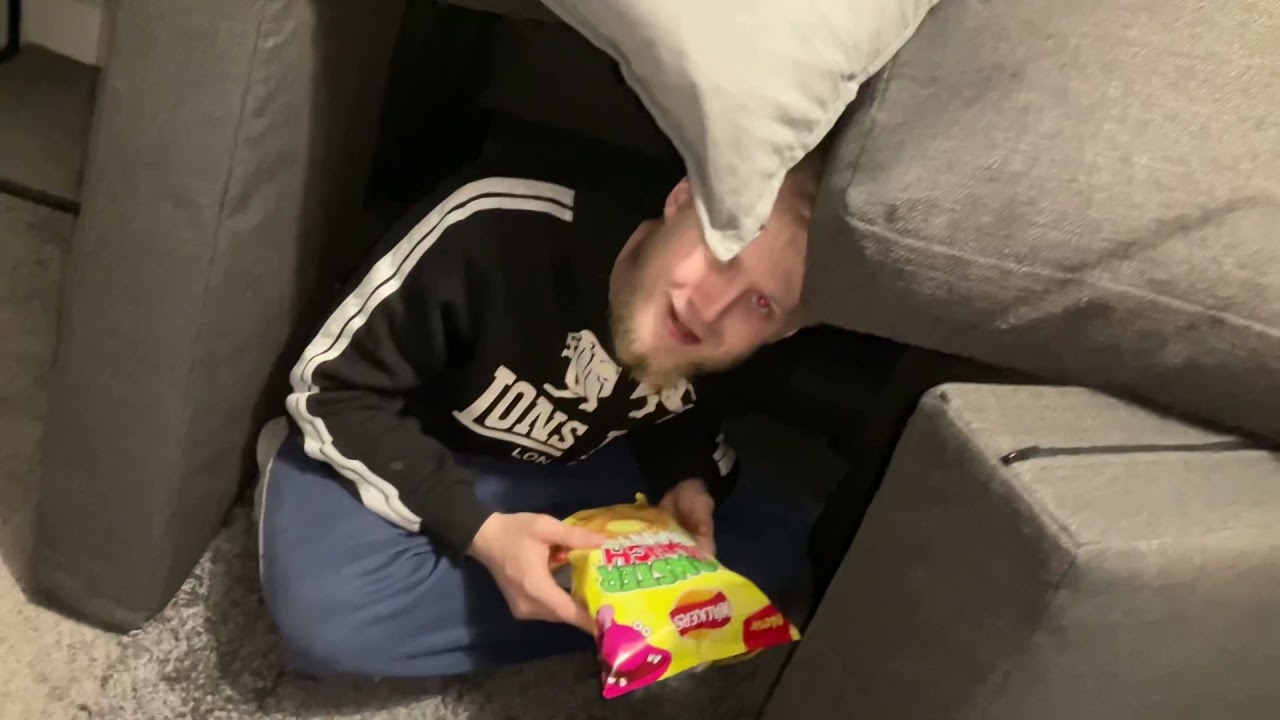 Garlic monster munch sauce 😂😂😂😂 - YouTube