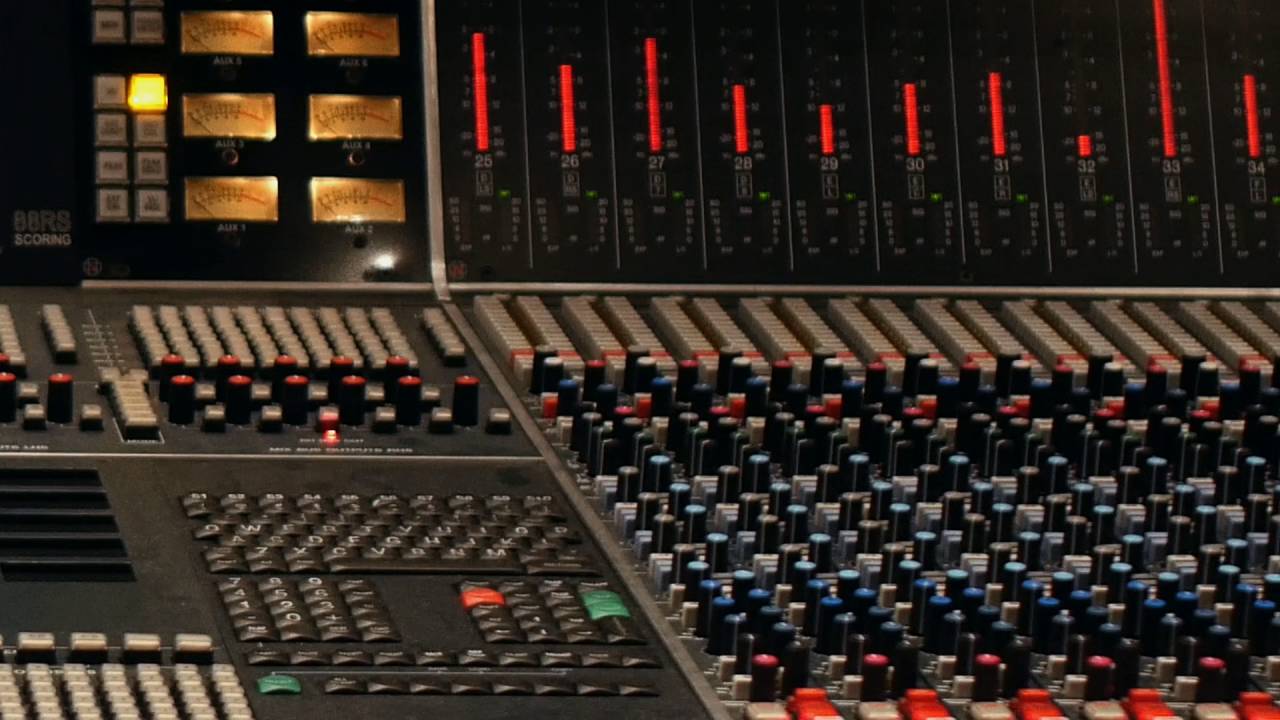 5-Minute UAD Tips: Neve 88RS Channel Strip Collection (German) - YouTube