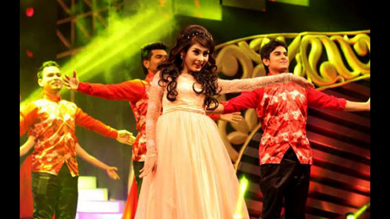 নাচলেন মেহজাবিন || Meril Prothom Alo Award - YouTube