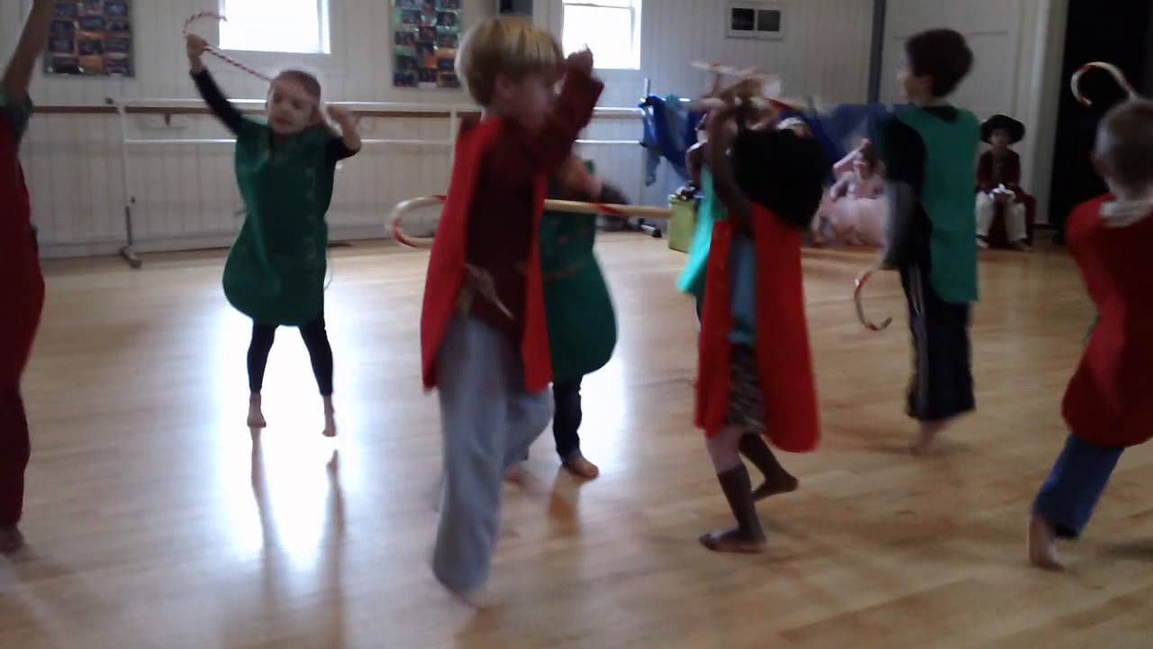 Mr. Kicky dances the Russian Dance - YouTube