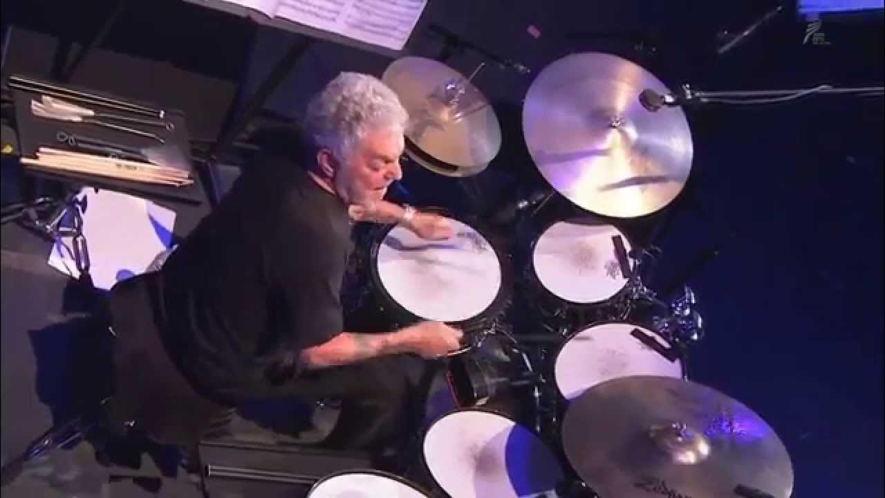 Steve Gadd Drum Solo : Tokyo Jazz Festival 2013 - YouTube