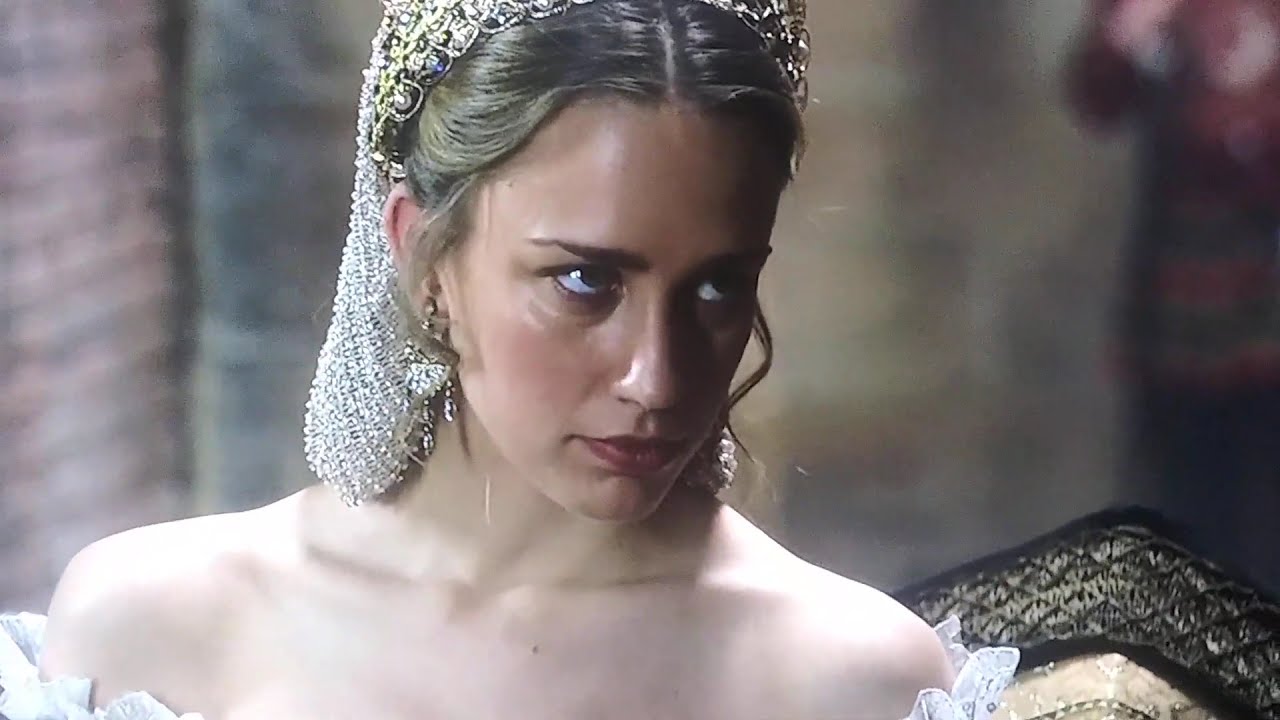 The Tudors 1x02/ Queen Catherine is unhappy with Elizabeth Blount - YouTube