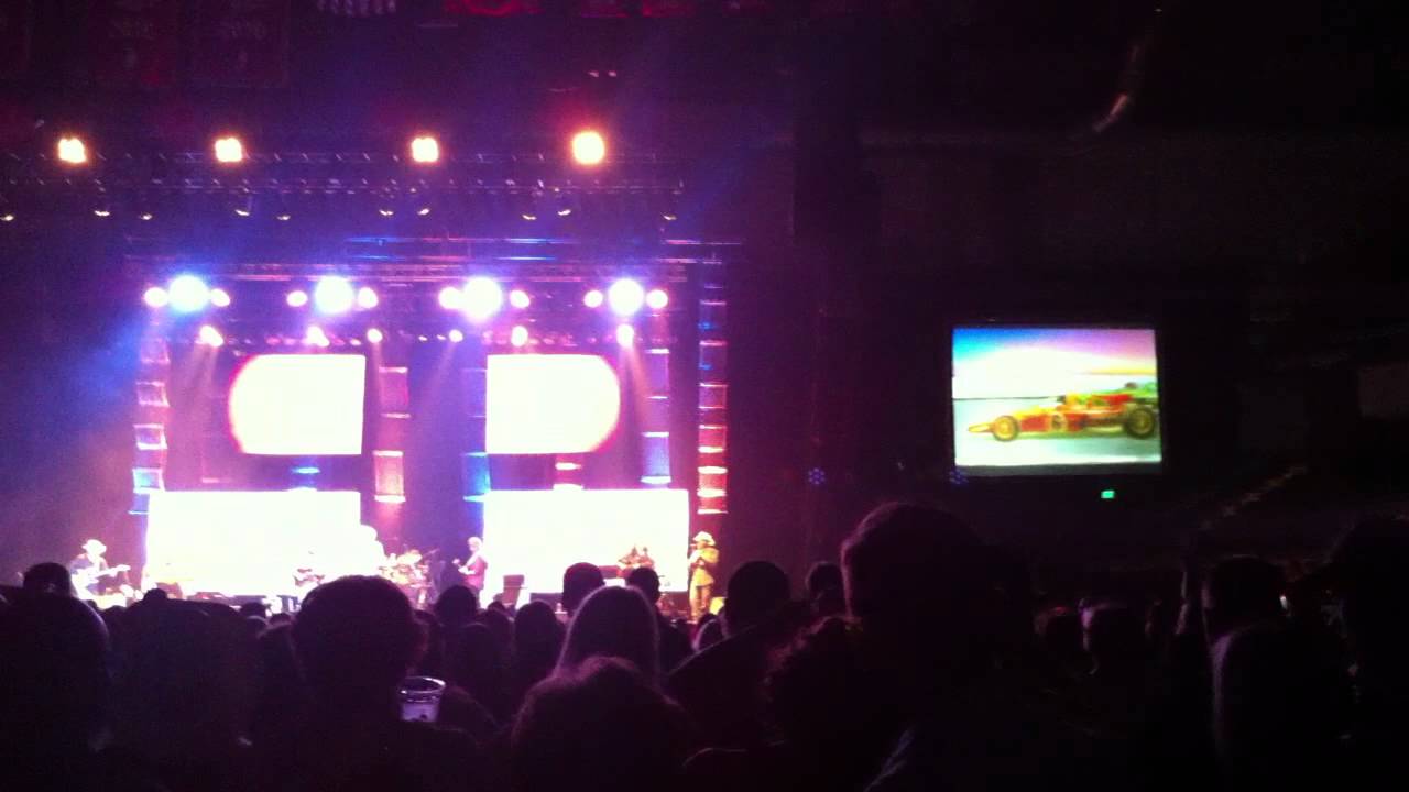 Comcast Arena: Alan Jackson - Drive (for Daddy Gene) - YouTube