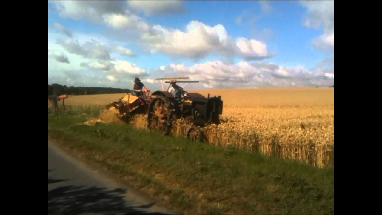 Crop binder working in Oxfordshire - YouTube