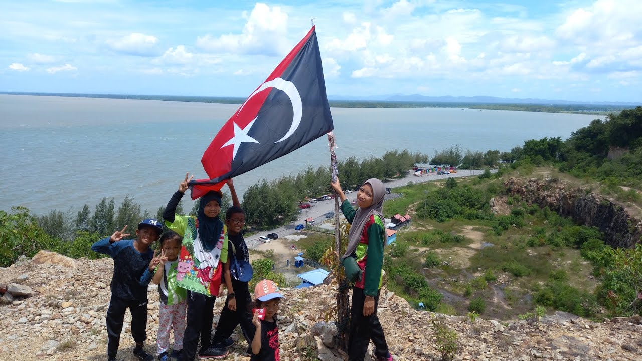 HIKING BUKIT SEGENTING MINYAK BEKU - YouTube