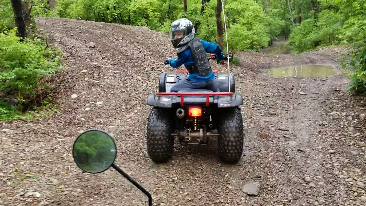 Yamaha Grizzly 125 trail riding. - YouTube