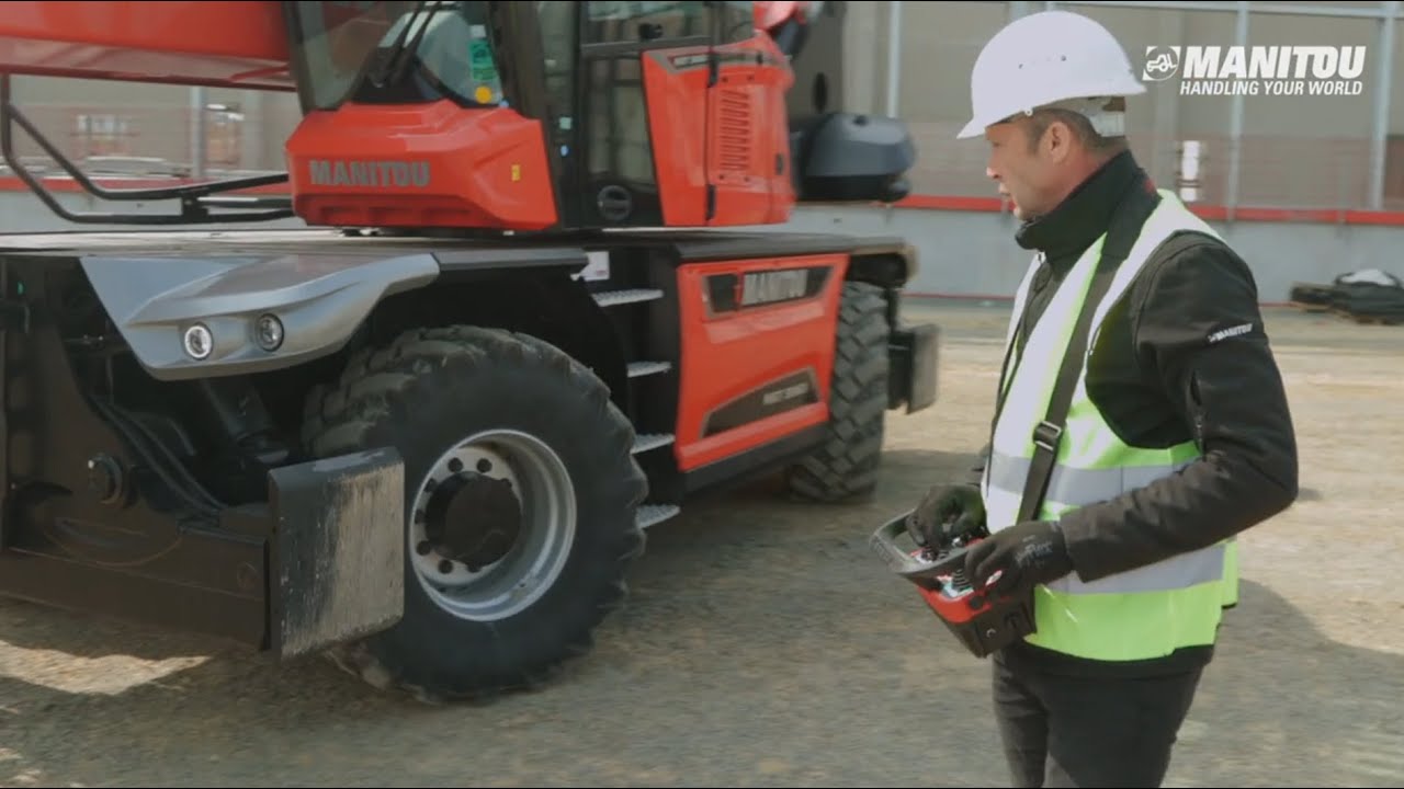 Manitou MRT 3060 Vision+ Rotating Telehandler with Remote Control - YouTube
