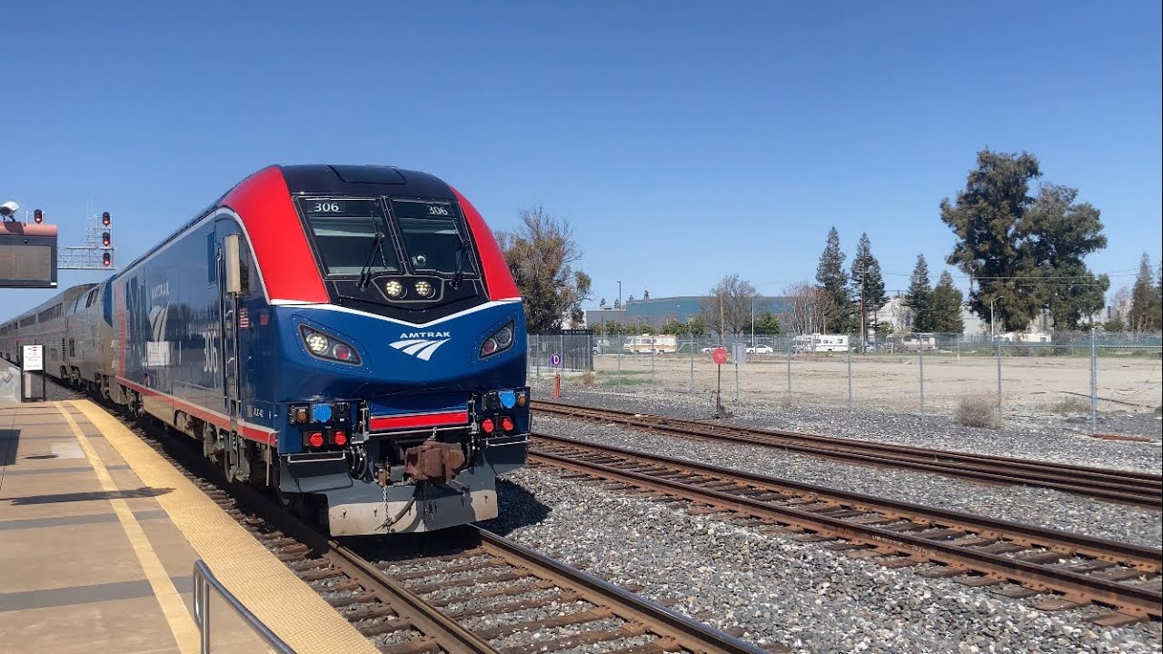 Amtrak ALC-42 and a 7 Car Amtrak California in Santa Clara - YouTube