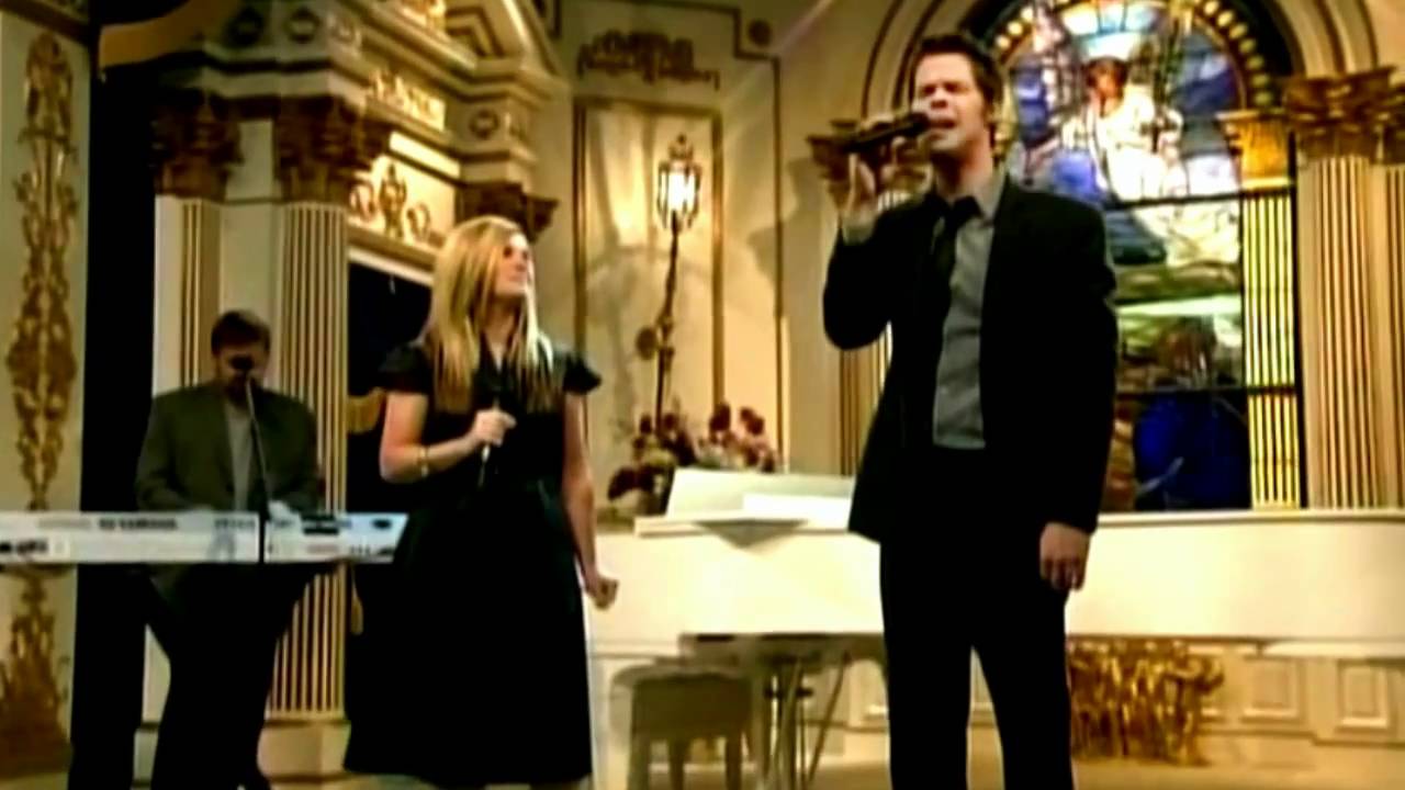 Aaron & Amanda Crabb - The King of Who I Am - YouTube