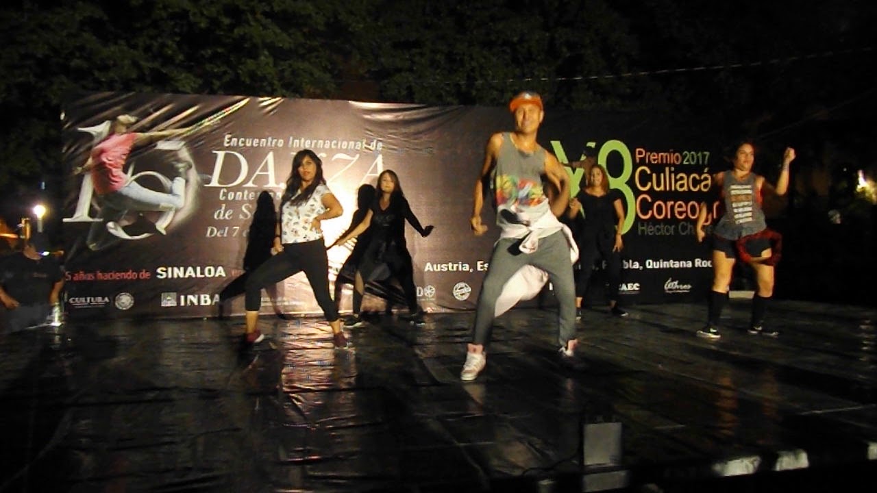 HULA HOOP- CUMBIA Mario Lopez.. Zumba Fitness & Ritmos Latinos - YouTube