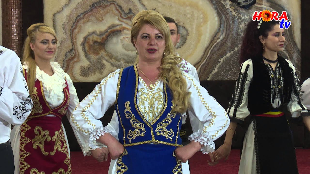 Cristina Stan & Cosmin Marta - Unde-i jocu pa picior - YouTube
