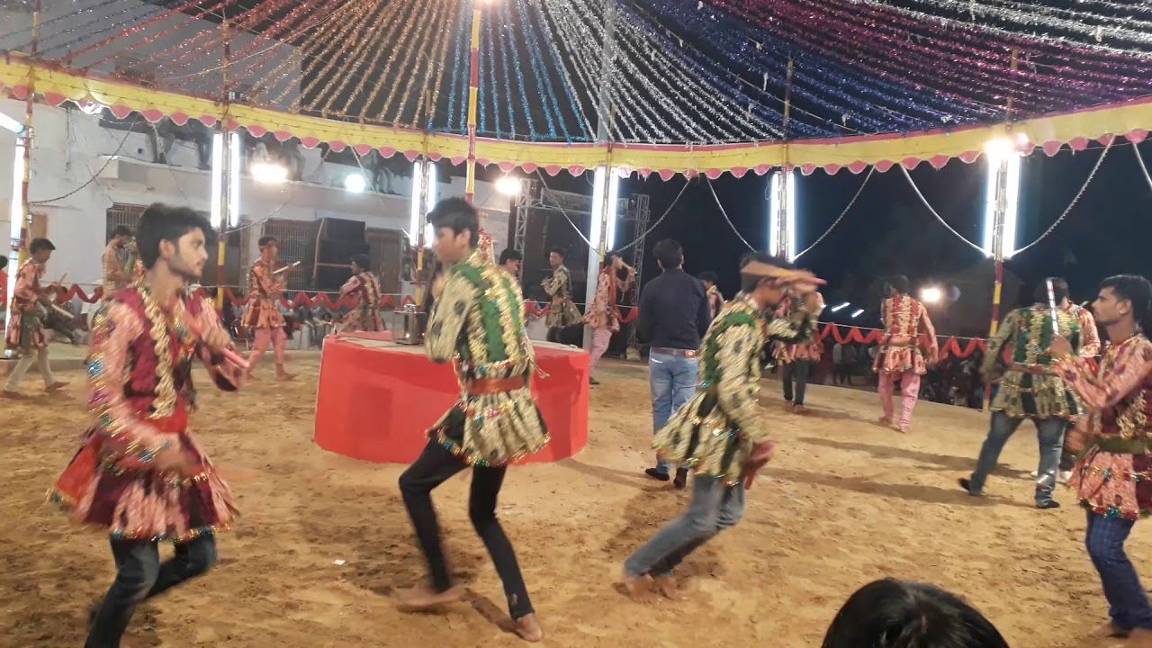 श्री ललेची माता गरबा (14,10,2018)ललिता गरबा मंडल samdari - YouTube