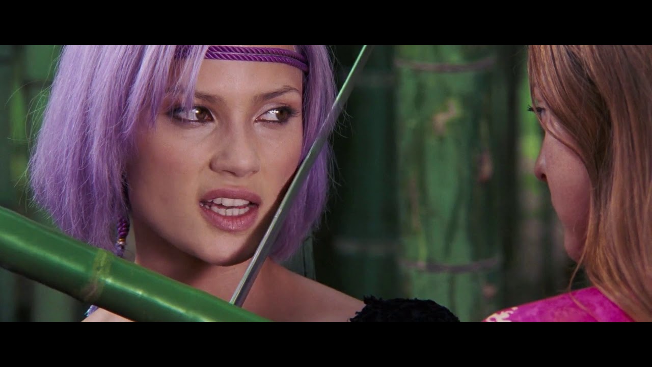 DOA | Bamboo Tree Fight Scene | e-Talkies - YouTube