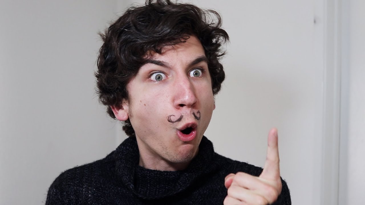 How you look when you order a croissant (probably) - YouTube