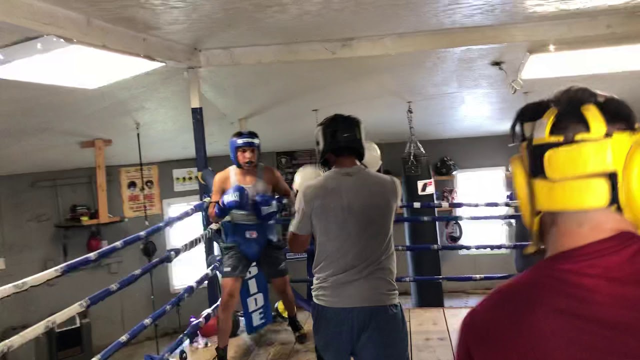 Miércoles de practica Garden City Boxing Club Ks - YouTube
