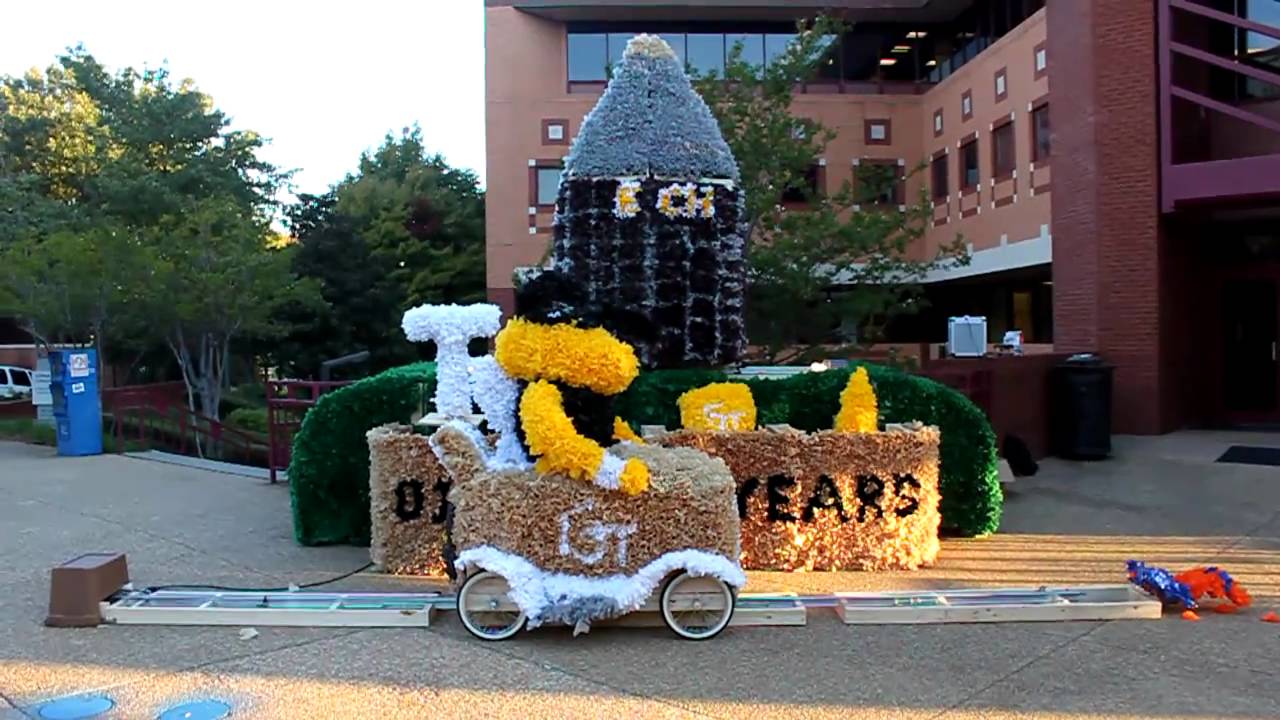 GT College of Computing Homecoming Display 2010 - YouTube