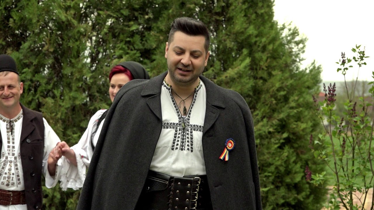 Mircea Cartisorean - La Sibiu si-n Boisoara - YouTube