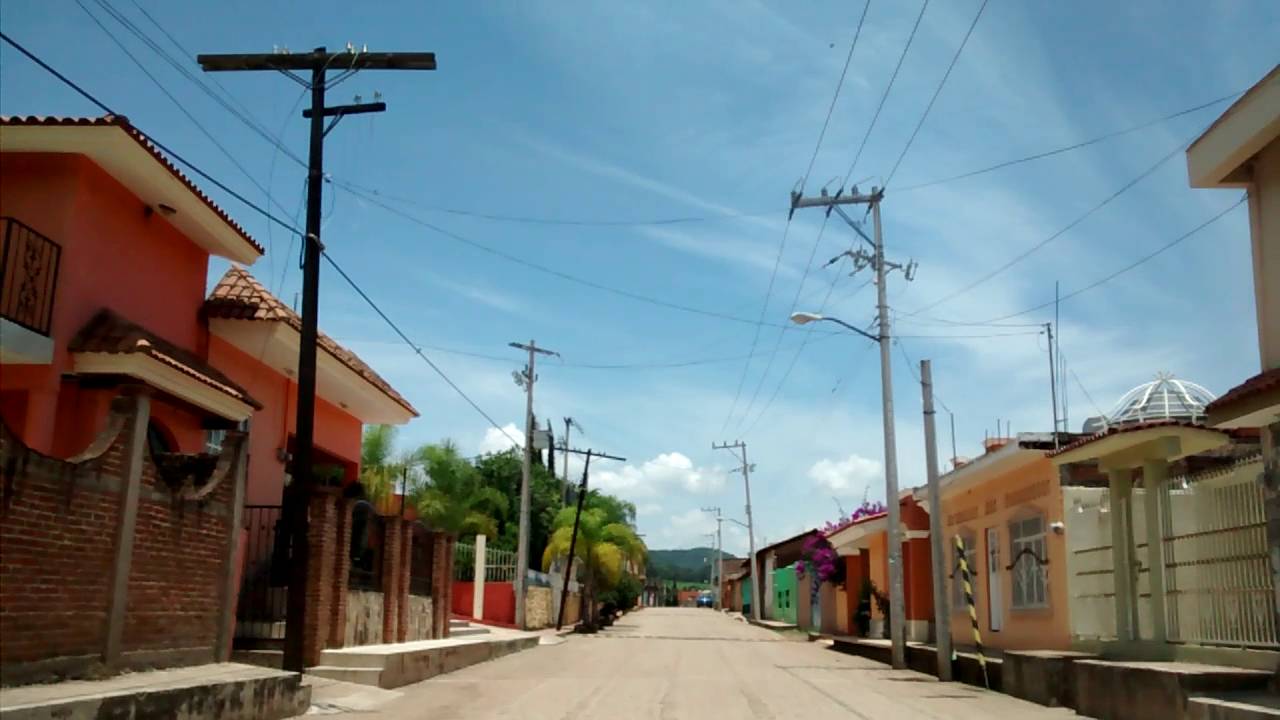 RECORRIDO POR LAS CALLES DE CUAUTLA JALISCO - YouTube