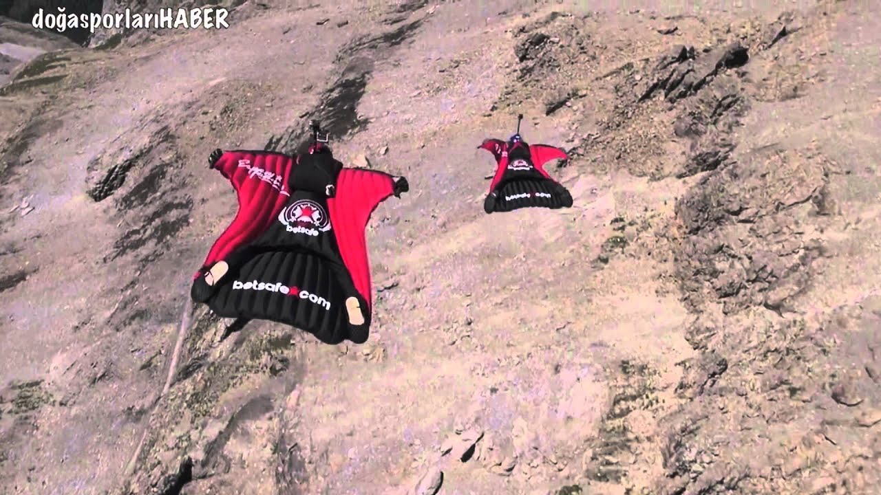 İsviçre Alpler'inde Wingsuit - YouTube