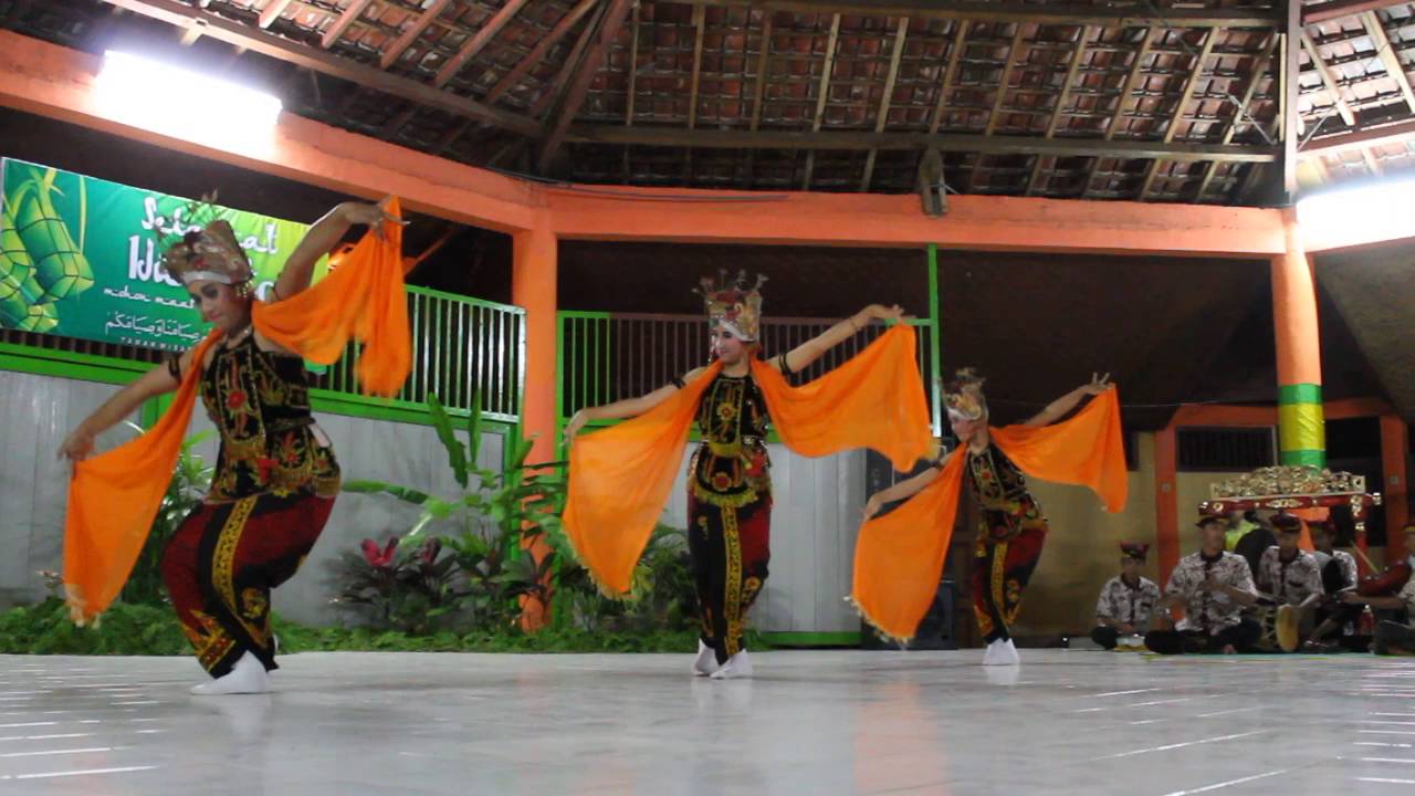 Tari Jejer Gandrung Jaran Dawuk - YouTube