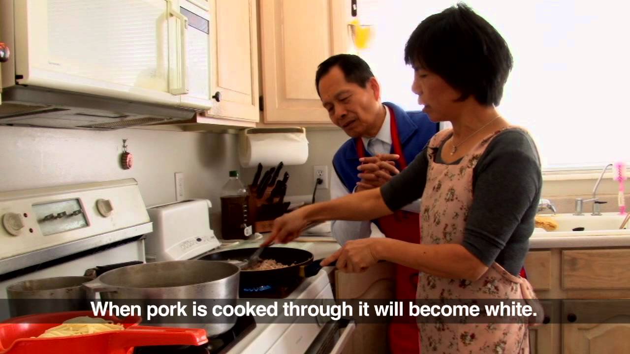 Asian Mama's Home Cooking: Rou Zao Mian - YouTube