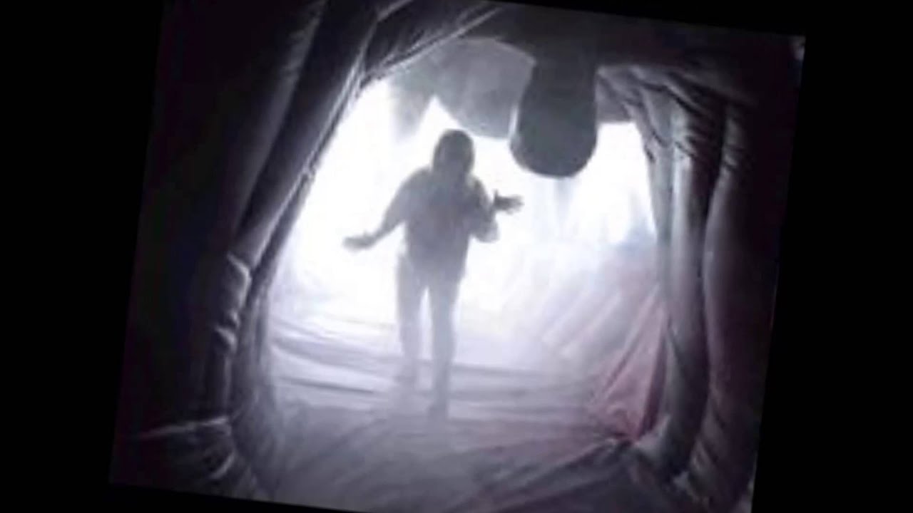 The Creature Haunted House - YouTube